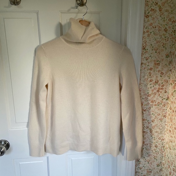 Talbots | Sweaters | Talbots 0 Cashmere Cream Turtleneck Sweater | Poshmark